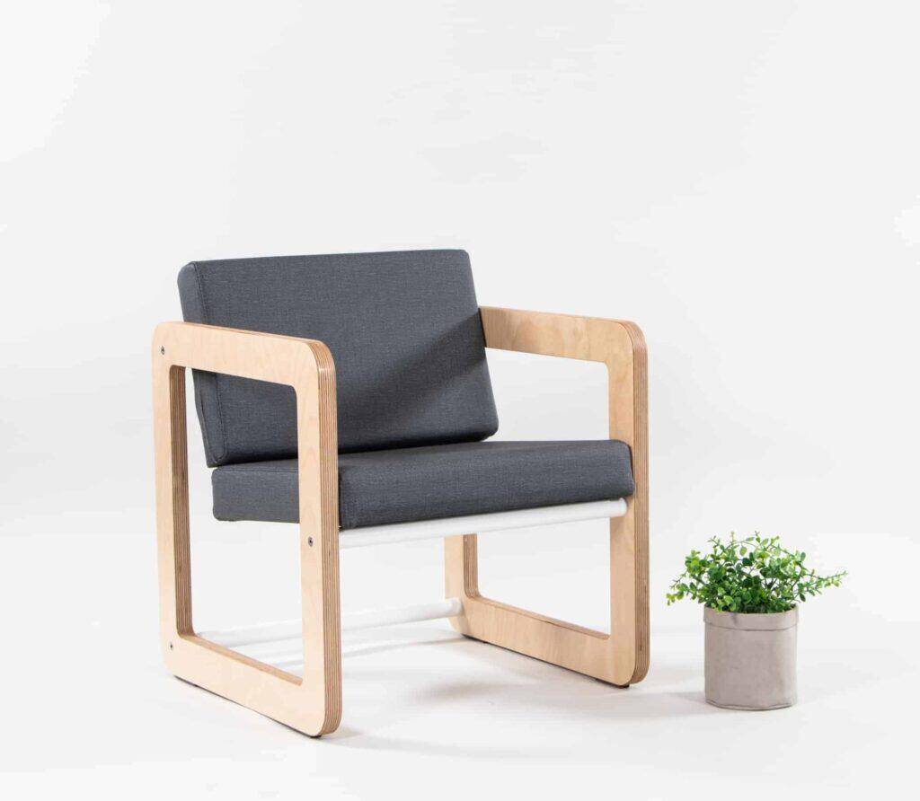 Lounge Chairs - Starex